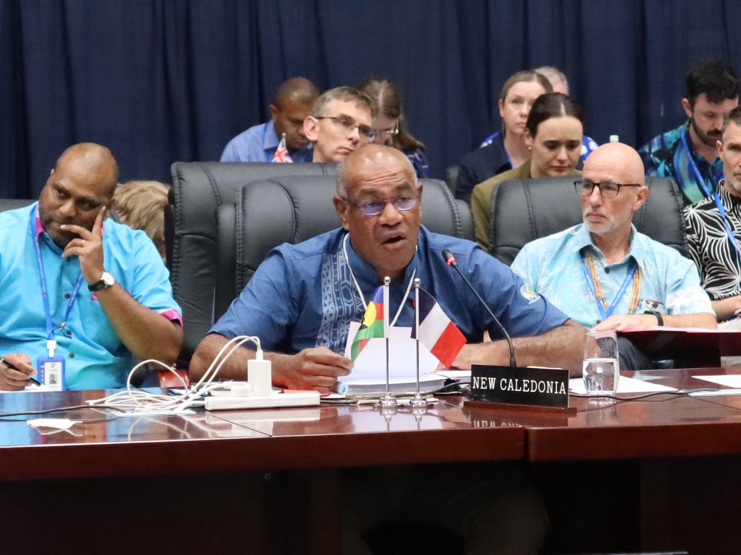 Alcide Ponga défend Bougival à Honiara | Radio Rythme Bleu