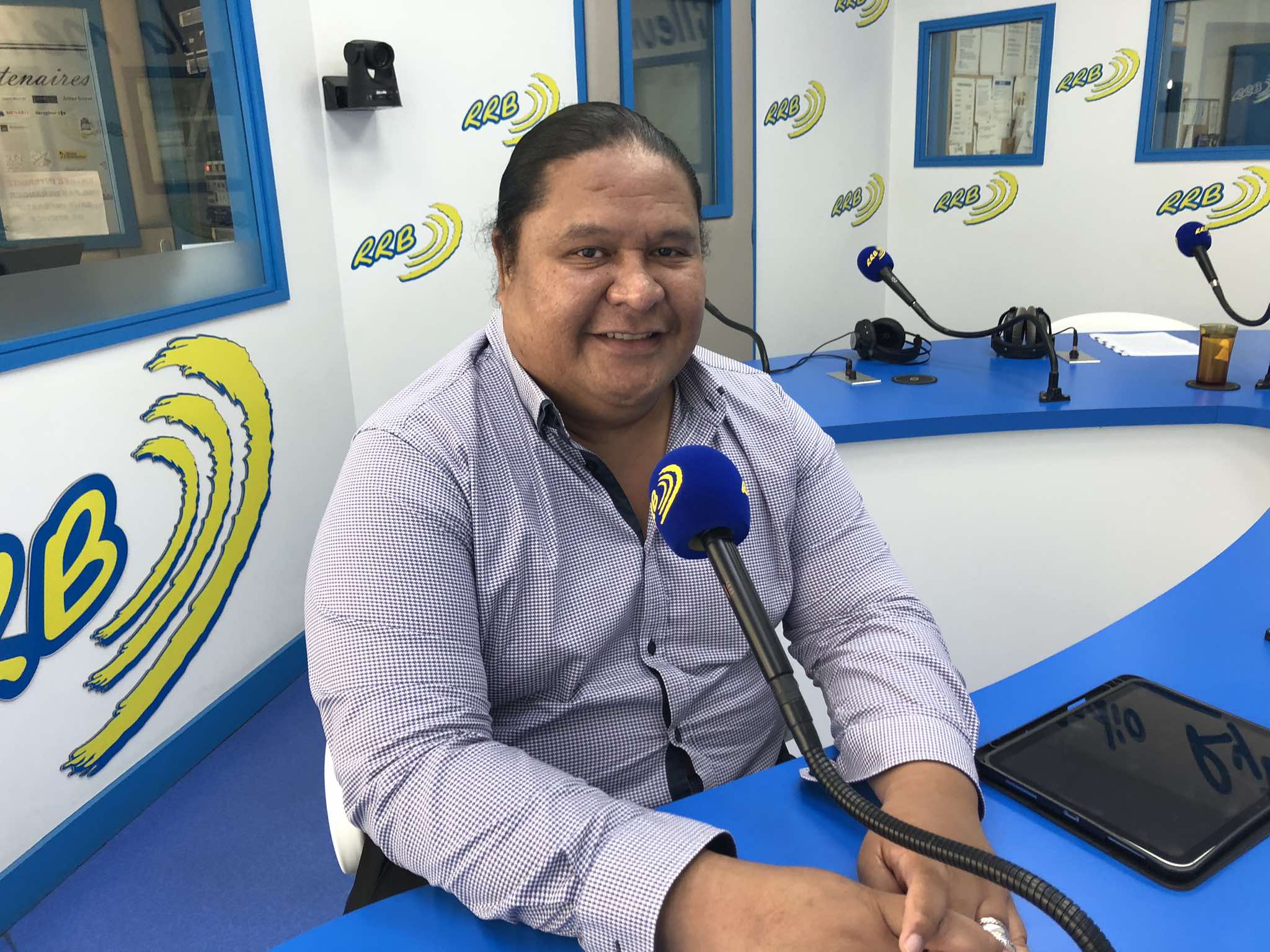 L'INVITÉ DU MATIN : PETELO SAO | Radio Rythme Bleu